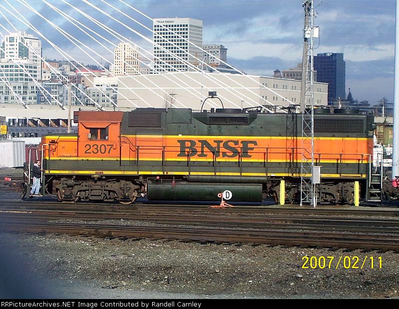 BNSF 2307